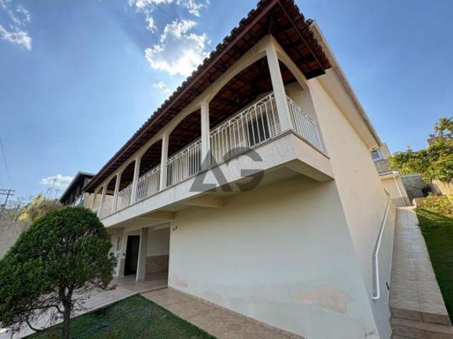 Casa à venda em Serra Negra