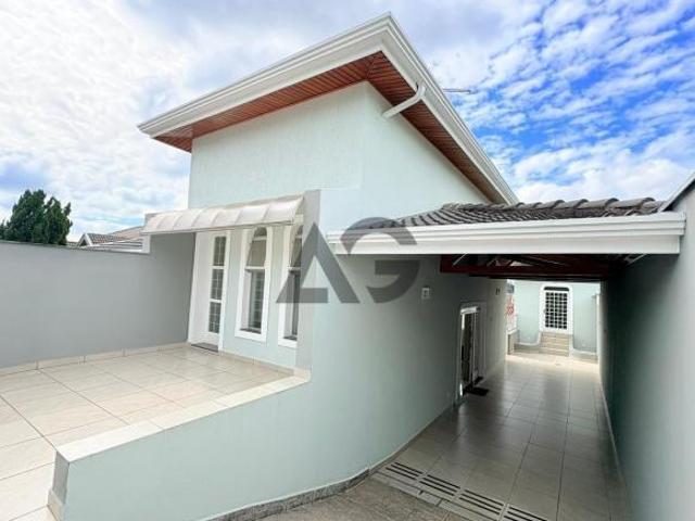 Casa à venda em Serra Negra