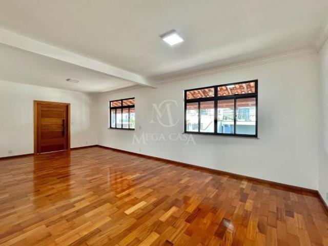 casa à venda em Spina Ville