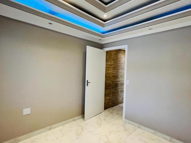 Casa a venda em Suzano com 2 quartos a 3 minutos da es