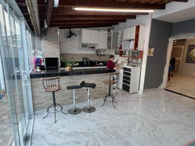 Casa à venda em Sumaré, Jardim Macarenko, com 3 quartos
