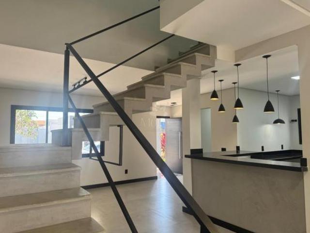 Casa à venda em Sumaré, Residencial Real Parque Sumaré, com 3 suítes, com 236 m²