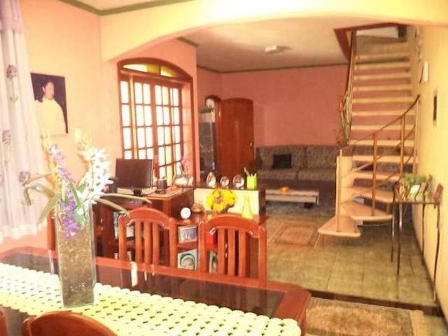 Casa à venda em Sumaré, Vila Carlota, com 3 quartos, com 241 m²