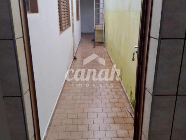 Casa à Venda em Sumarezinho, Ribeirão Preto 2 Dorms, 92m²