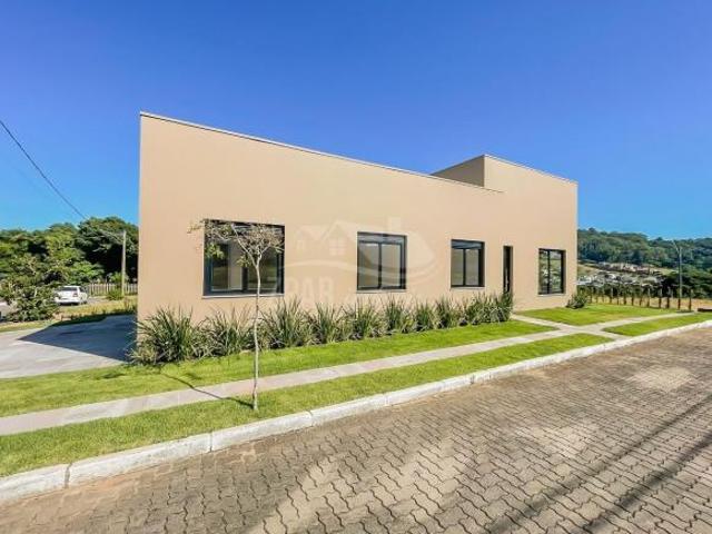 Casa à venda em Porto Alegre RS, bairro Campo Novo, 3 quartos, 1 suíte, 1 sala, 3 banheiros, 1 vaga