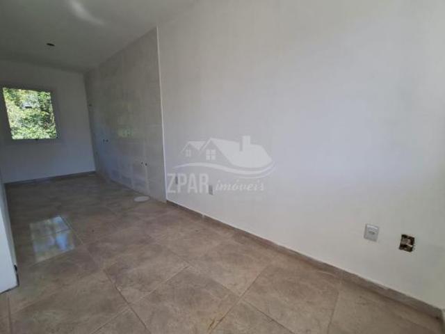 Casa à venda em Porto Alegre RS, bairro Espírito Santo: 1 quarto, 2 salas, 28,47 m² de área. Aprovei