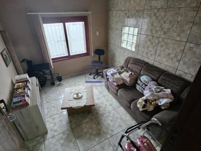 Casa à venda em Porto Alegre RS, Belém Velho! 4 quartos, 1 sala, 3 banheiros, 1 vaga, 80m². estuda s