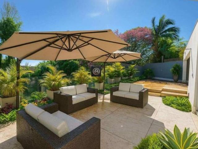 Casa à venda em Porto Alegre, Três Figueiras, com 4 quartos, 500m²