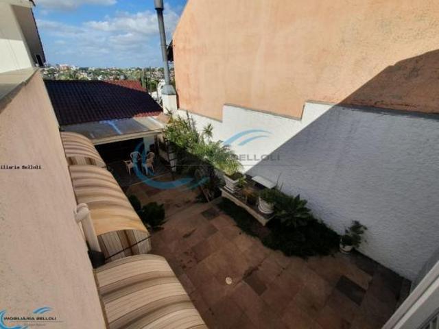 Casa à venda em Porto Alegre, Três Figueiras, com 5 quartos, 440.00m²