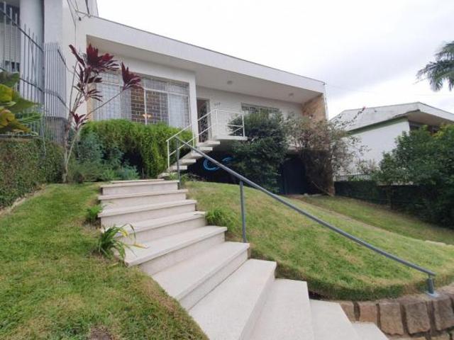 Casa à venda em Porto Alegre, Três Figueiras, com 3 quartos, 248m²