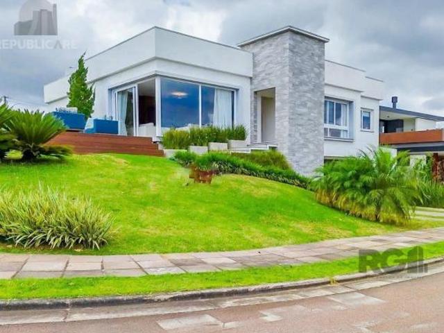Casa à venda em Porto Alegre