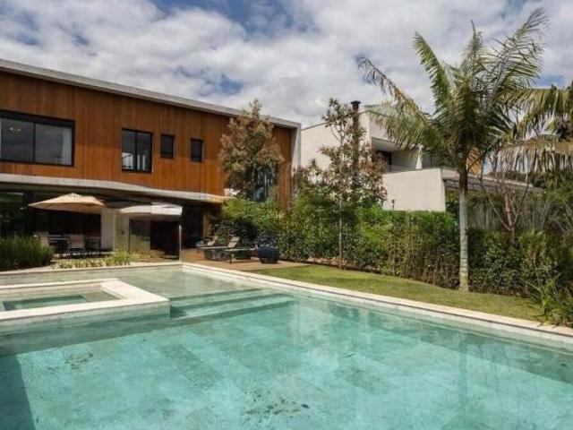 Casa à venda em Porto Feliz Condomínio Fazenda Alvorada, 5 suítes, piscina borda infinita