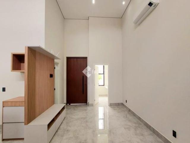 Casa a venda em Paulínia
