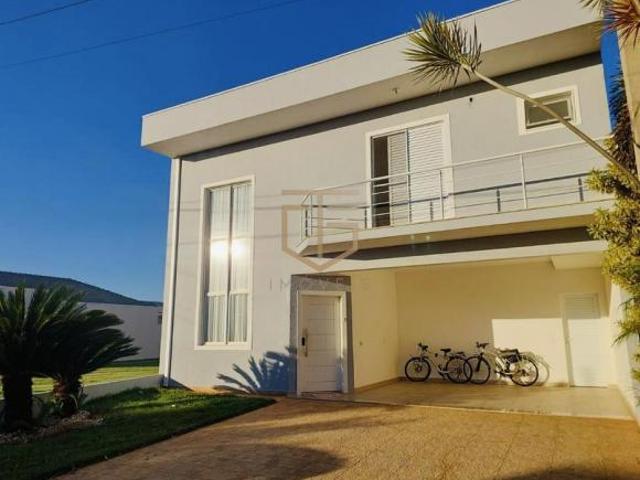 Casa à venda em Paulínia, Cascata, com 3 suítes, com 220 m²