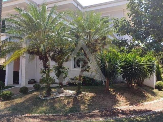 Casa à venda em Paulínia, Betel, com 3 suítes, com 246 m², Residencial Green Ville Paulínia