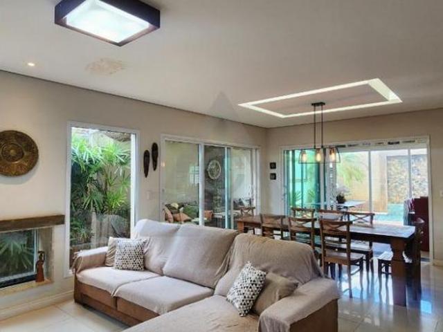 Casa à venda em Paulínia, Betel, com 3 suítes, com 264 m², Residencial Jacarandás