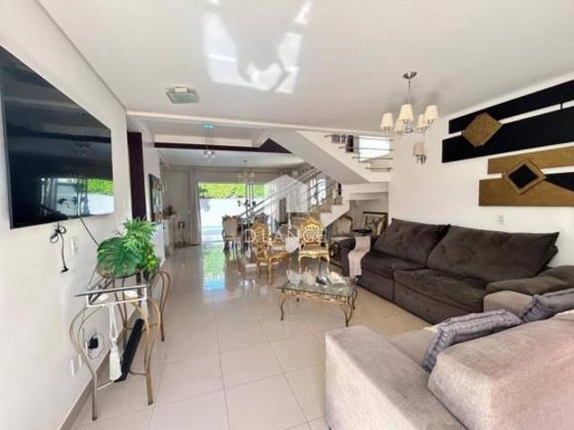 Casa à venda em Paulínia, Betel, com 3 suítes, com 300 m², Residencial Jacarandás