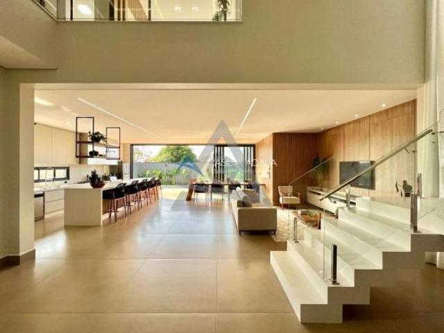 Casa à venda em Paulínia, Jardim América, com 3 suítes, com 368 m², Villa Bella Siena