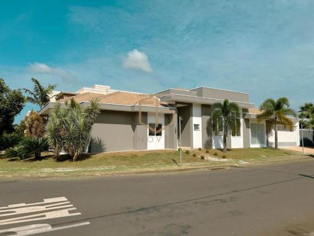 Casa à venda em Paulínia, Jardim de Itapoan, com 3 suítes, com 212 m²