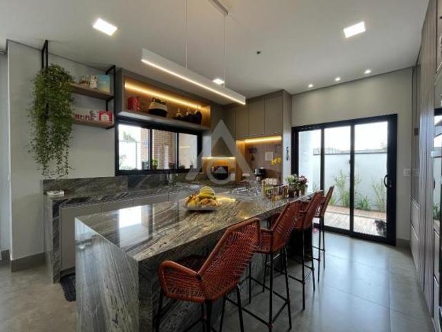 Casa à venda em Paulínia, Jardim Ypê, com 3 suítes, com 237 m², La Dolce Vita Paulinia