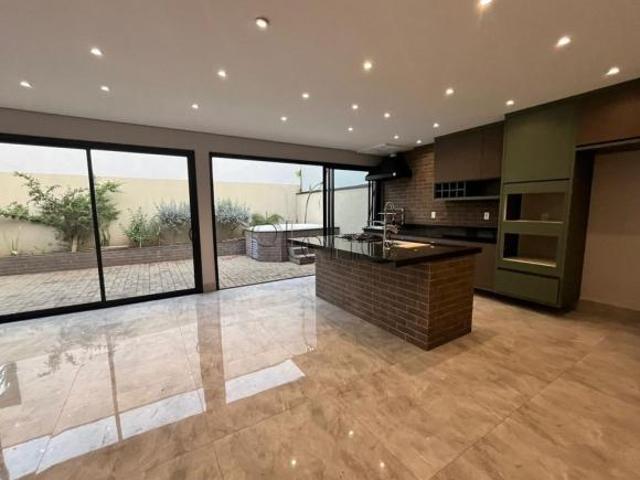 Casa à venda em Paulínia, Parque Brasil 500, com 3 suítes, com 145 m², Residencial Club Portinari