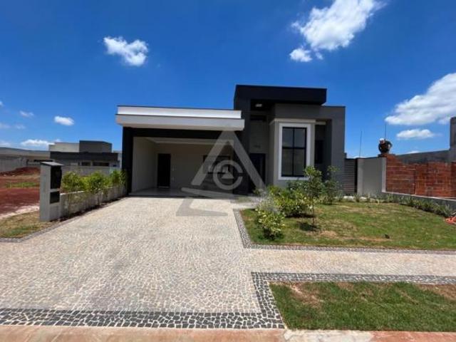 Casa à venda em Paulínia, Parque Brasil 500, com 3 suítes, com 163 m², Residencial Royal Garden