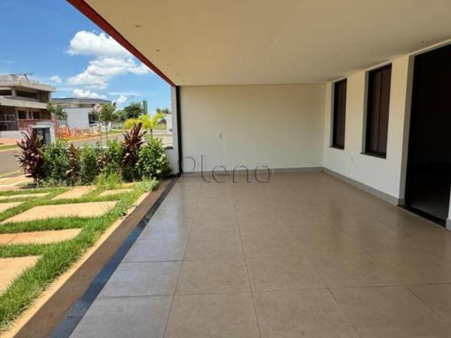 Casa à venda em Paulínia, Parque Brasil 500, com 3 suítes, com 170 m², Residencial Royal Garden