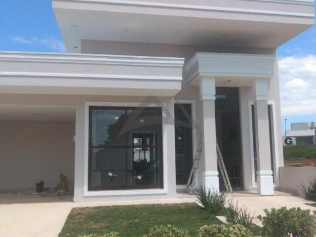 Casa à venda em Paulínia, Parque Brasil 500, com 3 suítes, com 183 m², Residencial Royal Garden