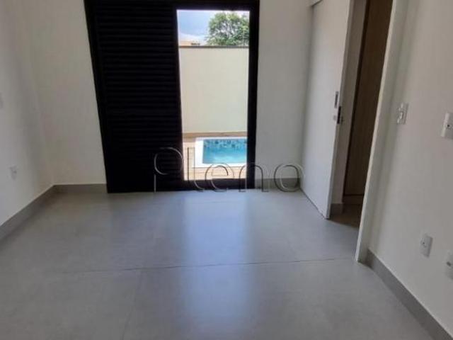 Casa à venda em Paulínia, Parque Brasil 500, com 3 suítes, com 196 m², Residencial Royal Garden
