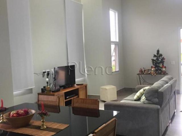 Casa à venda em Paulínia, Parque Brasil 500, com 3 suítes, com 200 m²