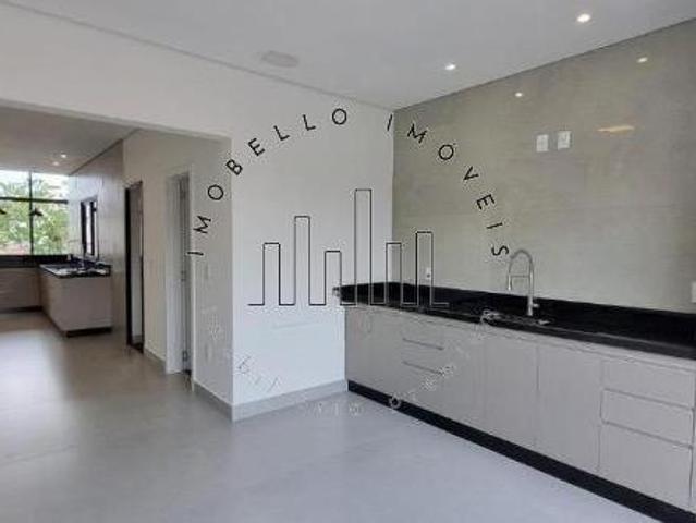 Casa à venda em Paulínia, Parque Brasil 500, com 3 suítes, com 200 m²