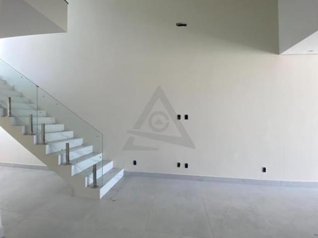 Casa à venda em Paulínia, Parque Brasil 500, com 3 suítes, com 200 m², Residencial Jardim dos Lírios