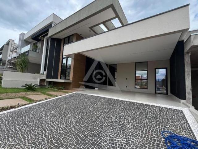 Casa à venda em Paulínia, Parque Brasil 500, com 3 suítes, com 200 m², Residencial Santorini