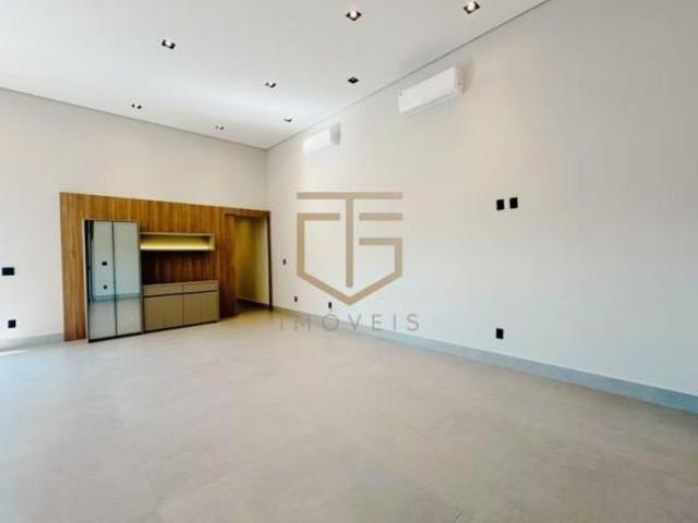 Casa à venda em Paulínia, Parque Brasil 500, com 3 suítes, com 201.15 m², Santorini Residencial Club