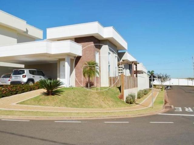 Casa à venda em Paulínia, Parque Brasil 500, com 3 suítes, com 210 m²