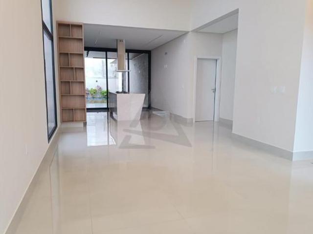 Casa à venda em Paulínia, Parque Brasil 500, com 3 suítes, com 217 m², Residencial Santorini