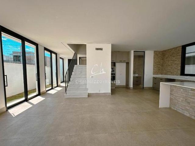 Casa à venda em Paulínia, Parque Brasil 500, com 3 suítes, com 262.64 m², Santorini
