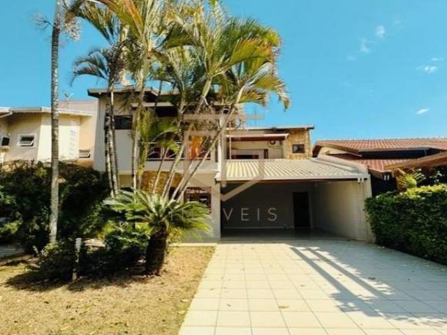 Casa à venda em Paulínia, Parque Brasil 500, com 3 suítes, com 266.42 m²