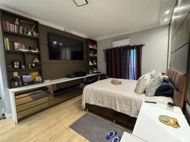 Casa à venda em Paulínia, Parque Brasil 500, com 3 quartos, com 297 m²