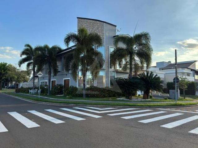 Casa à venda em Paulínia, Parque Brasil 500, com 3 quartos, com 297 m²