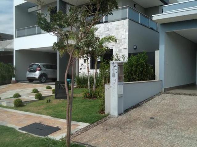 Casa à venda em Paulínia, Parque Brasil 500, com 4 suítes, com 242 m²