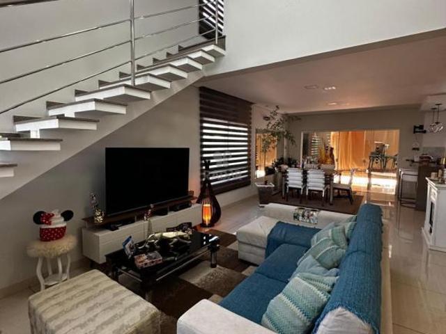 Casa à venda em Paulínia, Parque Brasil 500, com 4 quartos, com 250 m²