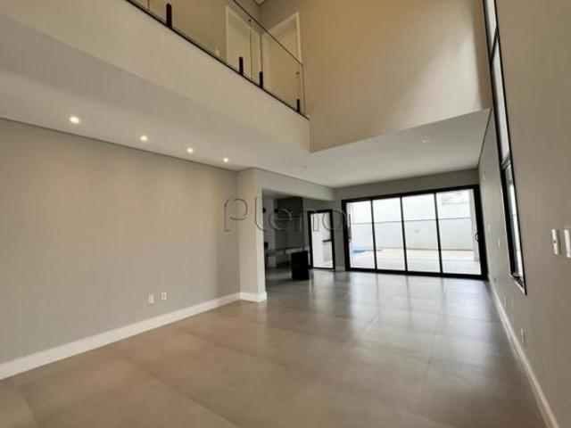 Casa à venda em Paulínia, Parque Brasil 500, com 4 quartos, com 272.46 m²