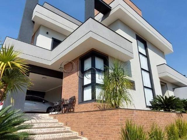 Casa à venda em Paulínia, Parque Brasil 500, com 4 quartos, com 325 m²