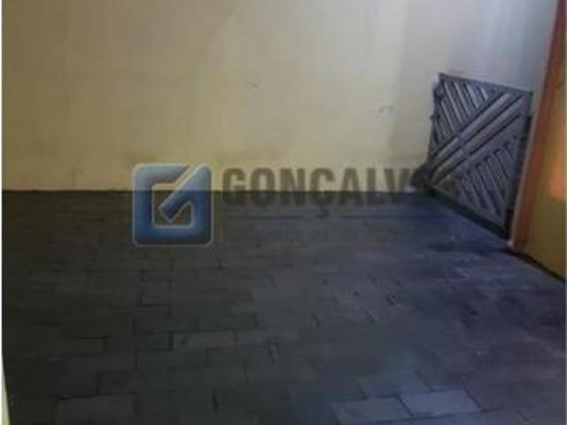 Casa à venda em Parque Capuava, Santo André – 2 quartos, quintal e churrasqueira