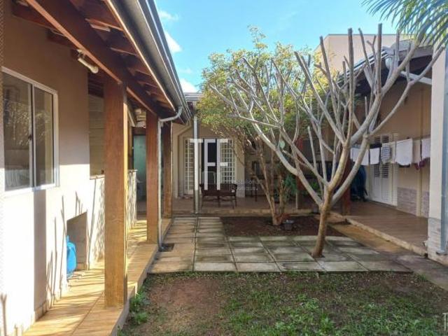 casa à venda em Parque das Universidades