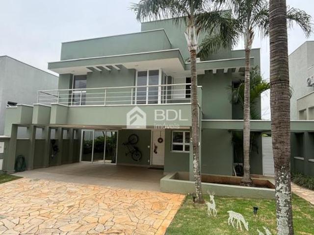 casa à venda em Parque das Quaresmeiras