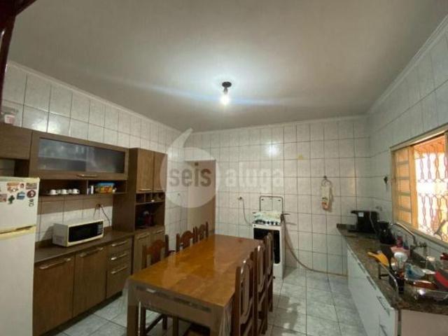 Casa à Venda em Parque Gramado Americana: 135m², 2 Dorms