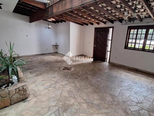 casa à venda em Parque Jambeiro