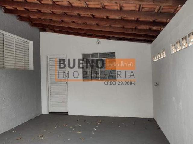 Casa à venda em Parque Planalto, Santa Bárbara D&apos Oeste – 4 quartos, alugada, aceita permuta